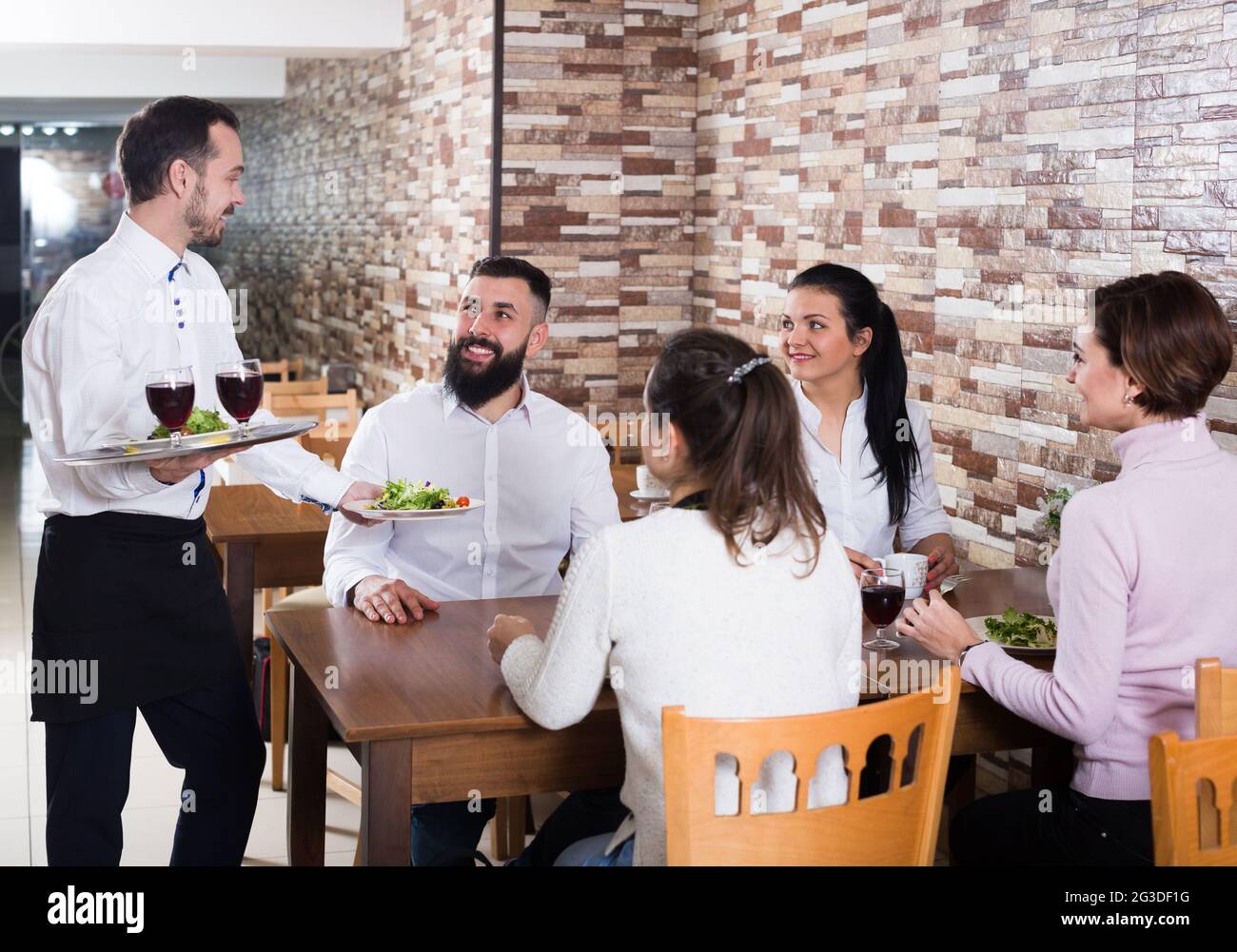 Visitors placing order hi-res stock photography and images - Alamy