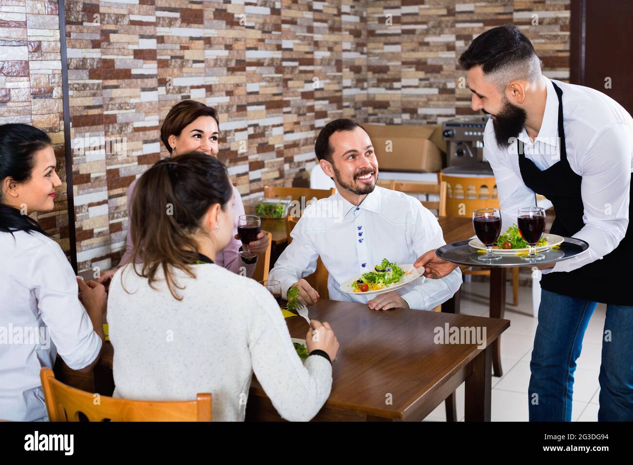 Visitors placing order hi-res stock photography and images - Alamy