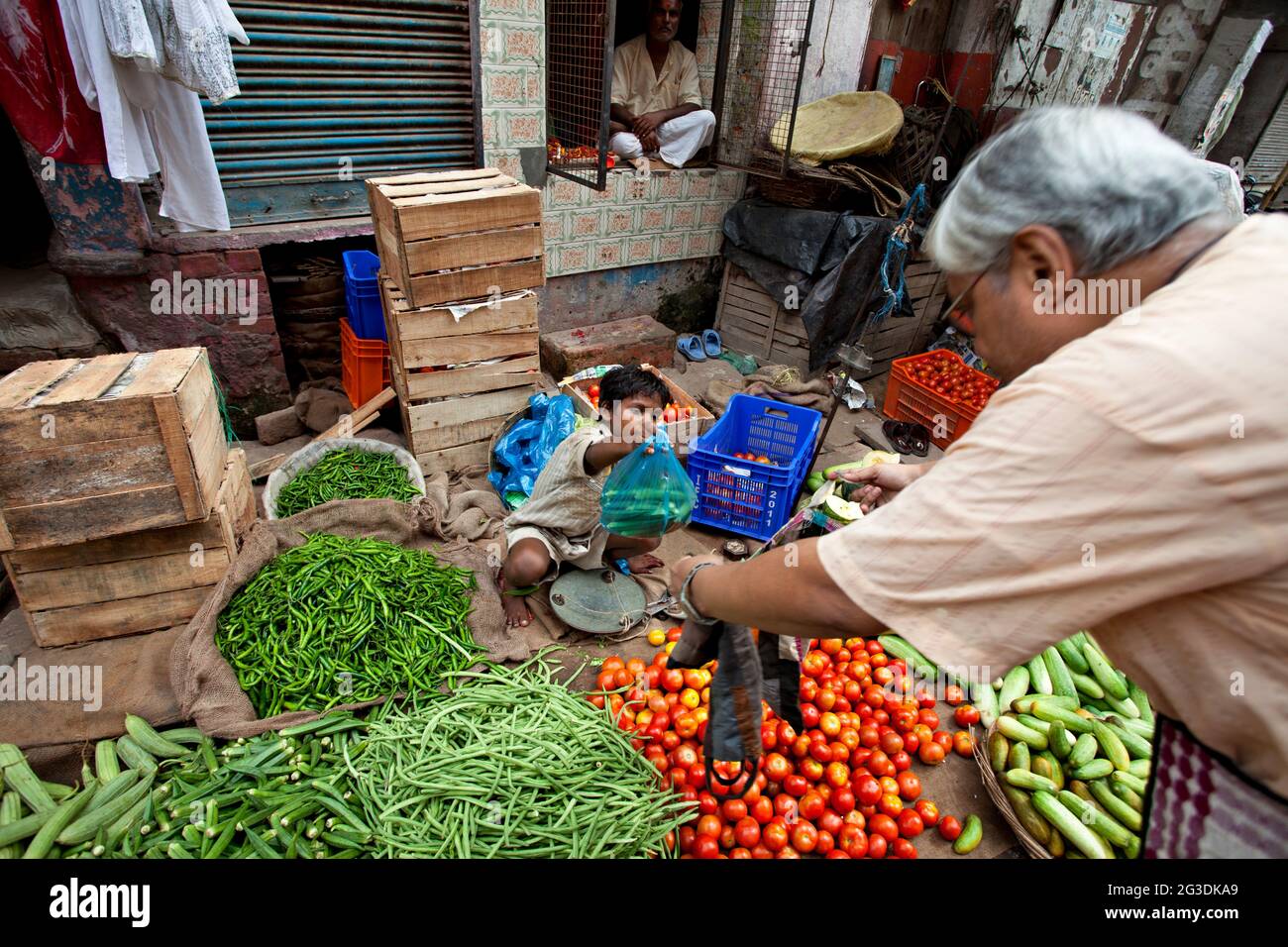 Vegetable market for selling vegetables Stock Photo - Alamy