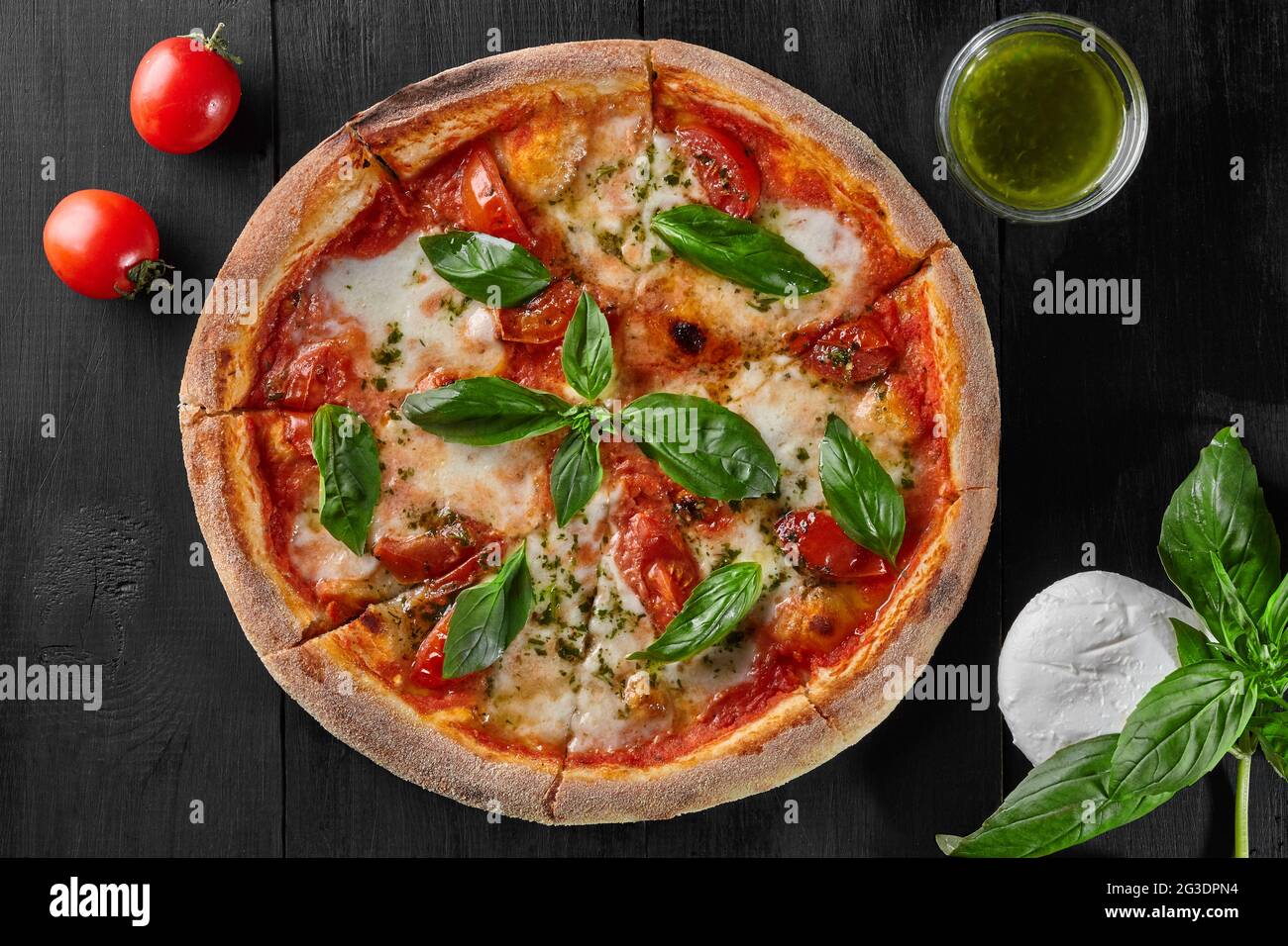 Authentic margherita pizza basil hi-res stock photography and images ...