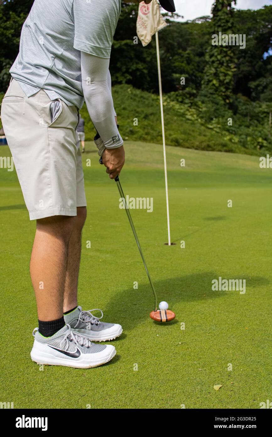 Beautiful high shutter speed captures of golf swings in Royal Hawaiian ...