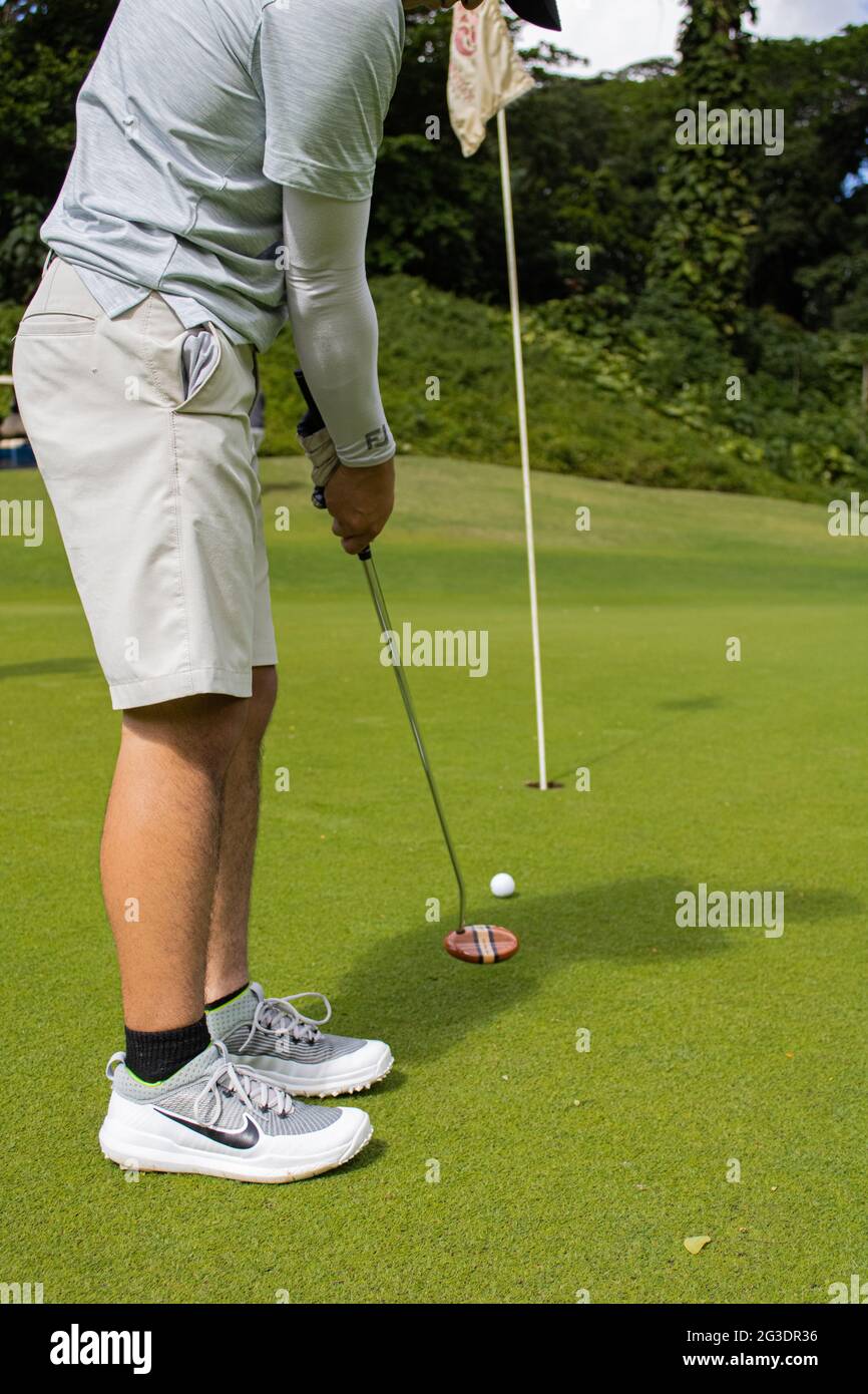 Beautiful high shutter speed captures of golf swings in Royal Hawaiian ...