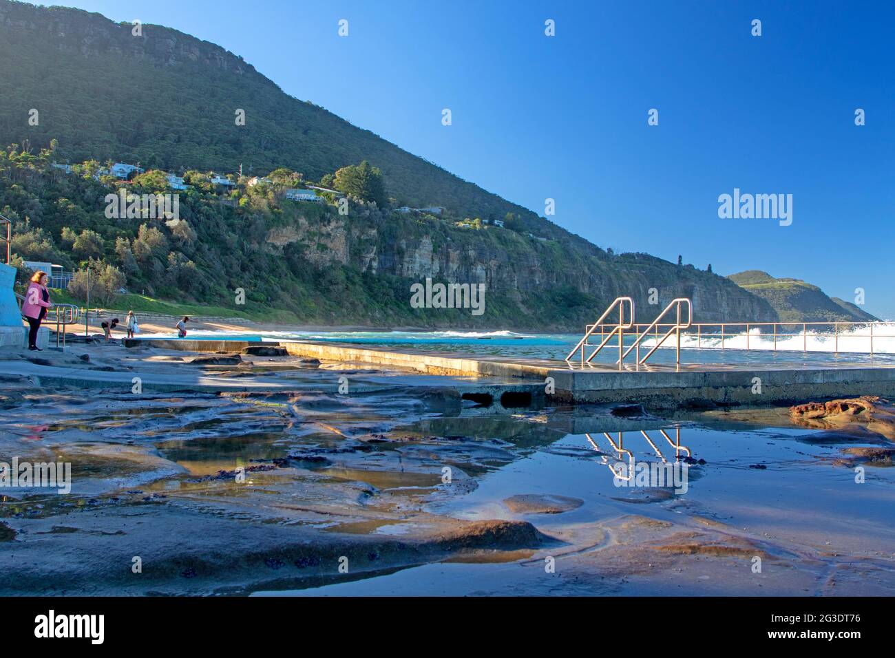 Rock pool bath hi-res stock photography and images - Alamy