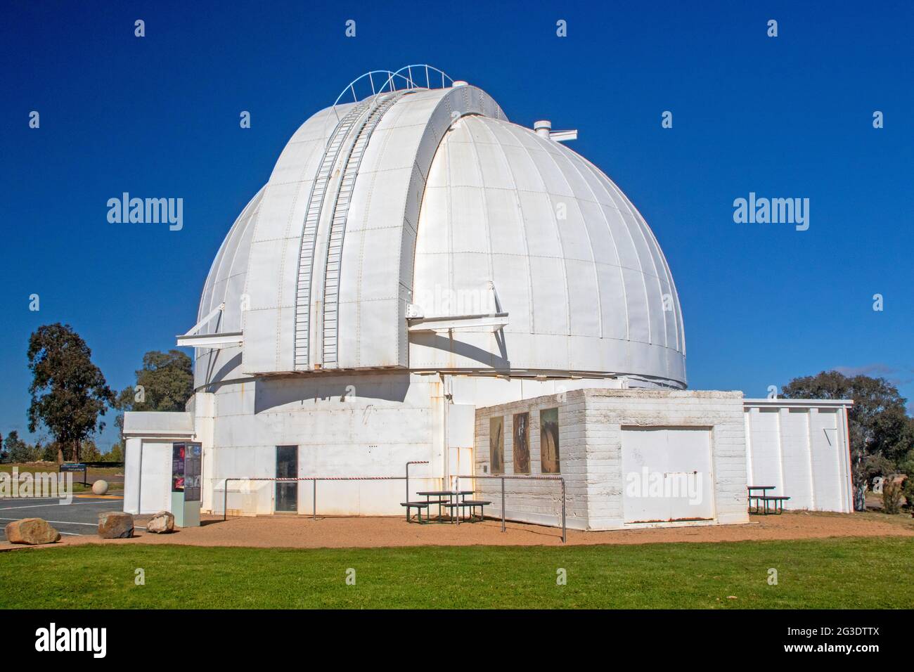 Mt Stromlo Observatory Stock Photo - Alamy