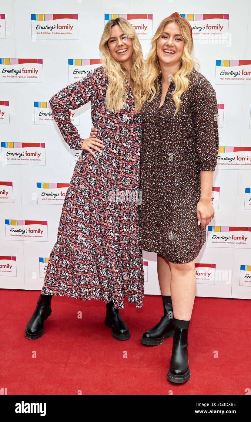 Hamburg, Germany. 15th June, 2021. Ana Martinovic (l) and Dascha ...