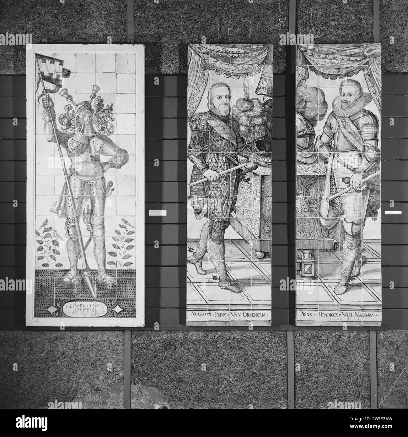 Wall with tile lines on which people are depicted; Exhibition tiles ...