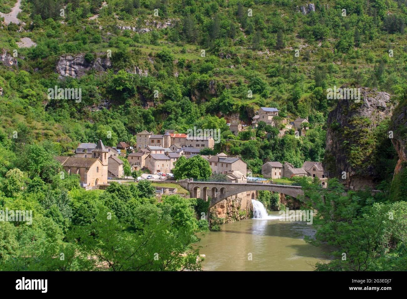 Saint chely hi-res stock photography and images - Alamy