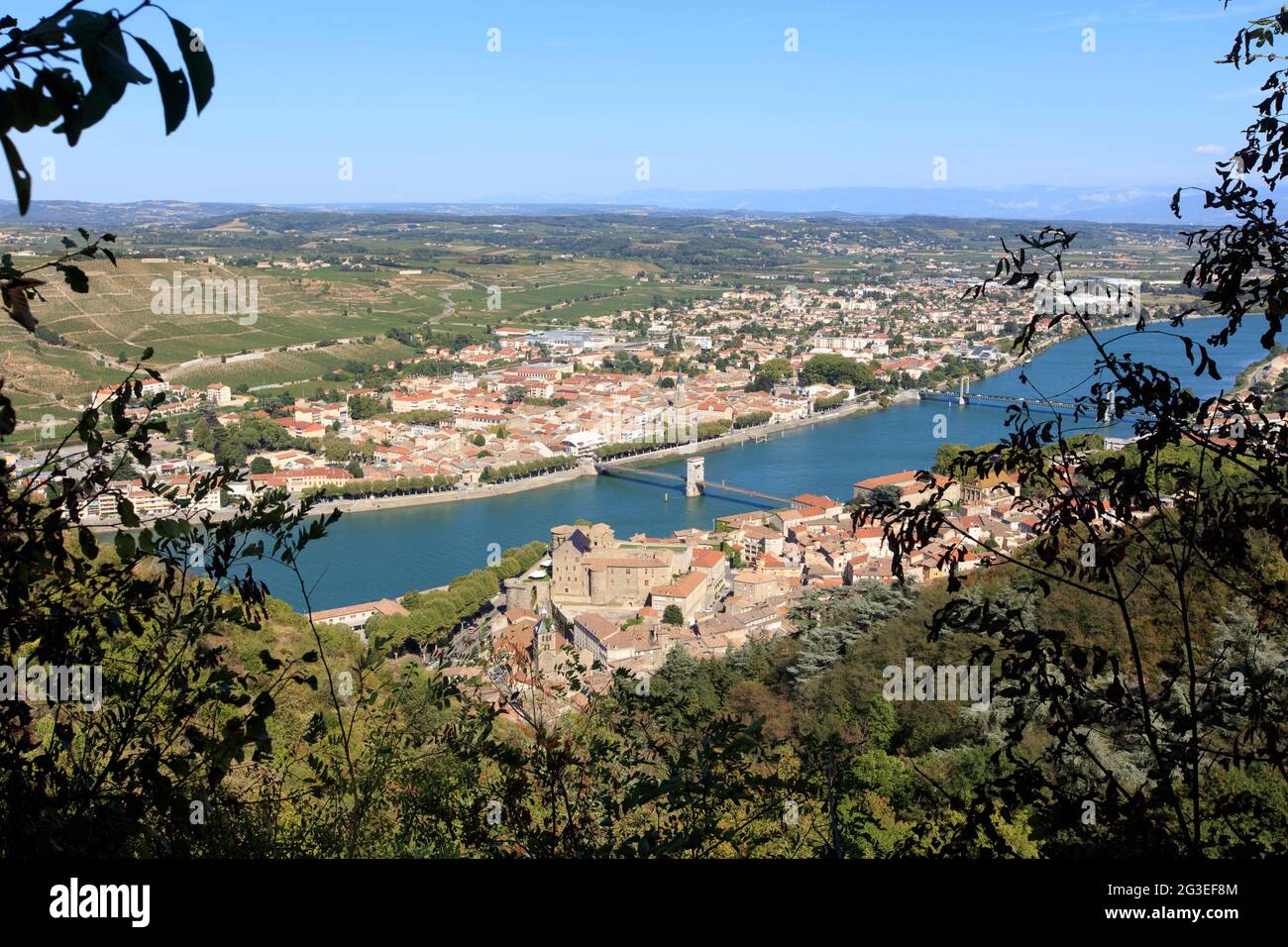 Tournon sur rhône ardèche hi-res stock photography and images - Alamy