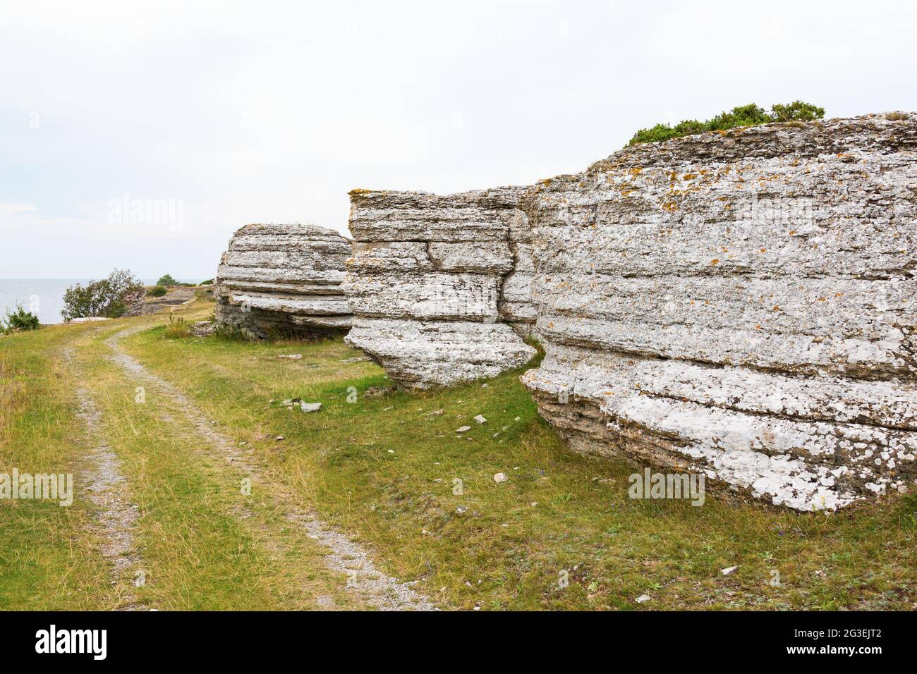 Sea stacks seastack hi-res stock photography and images - Alamy