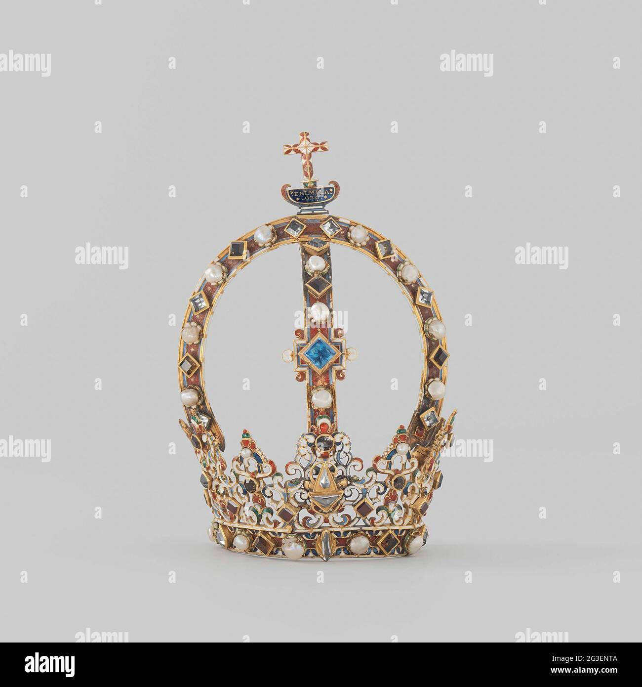 Maria crown. Half crown of a Maria image, from gold and email, occupied ...