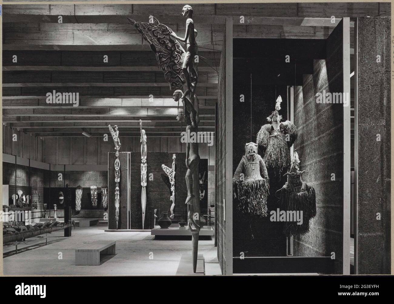 Space with various wooden objects; Exhibition Papua art in the ...