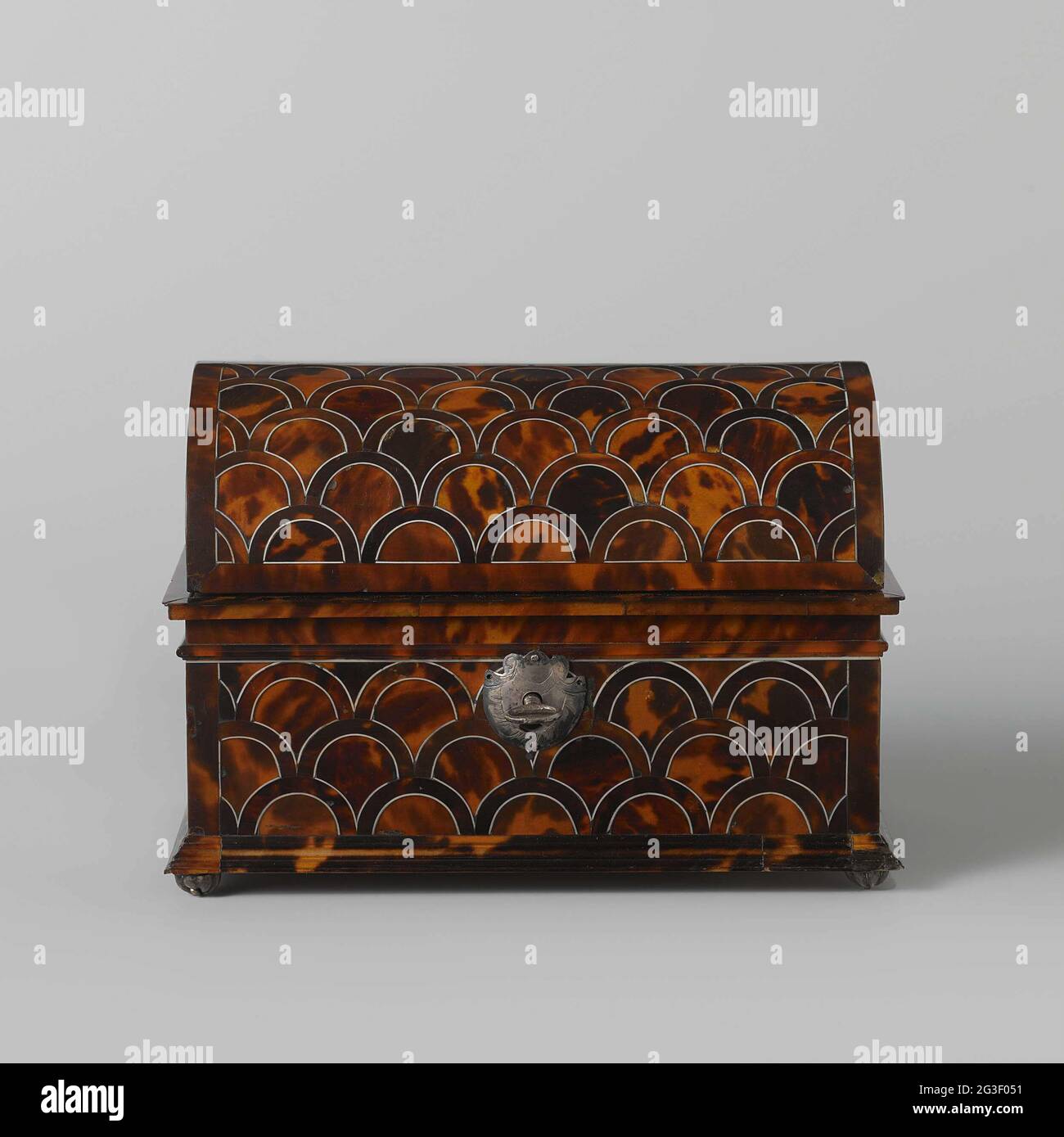 Casket of wood, fully glued with turtle. Casket of wood, fully glued ...