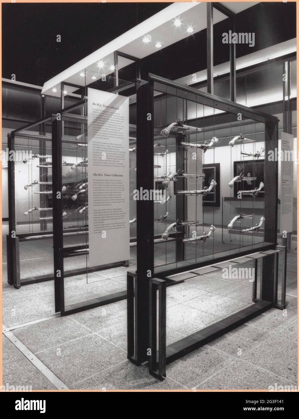 Room with 17th-century and 18th-century Dutch firearms from the armor ...