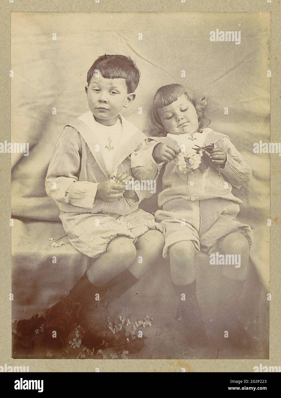 Portrait of two children in sailor suits hi-res stock photography and ...