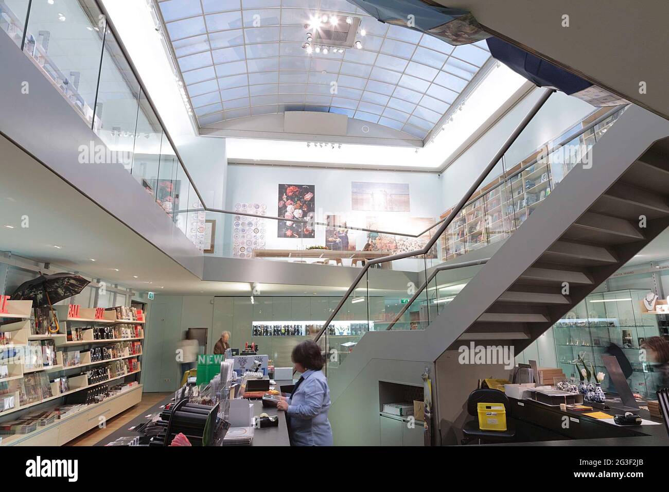 Museum shop with circulation in the Philips wing; Philips wing for ...