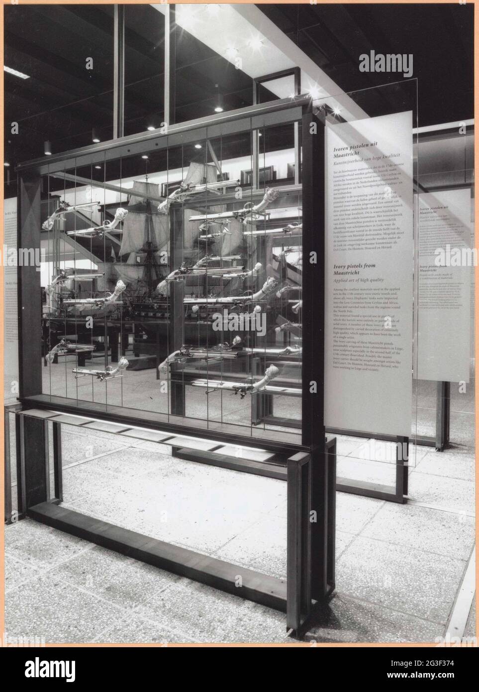 Room with 17th-century and 18th-century Dutch firearms from the arms ...