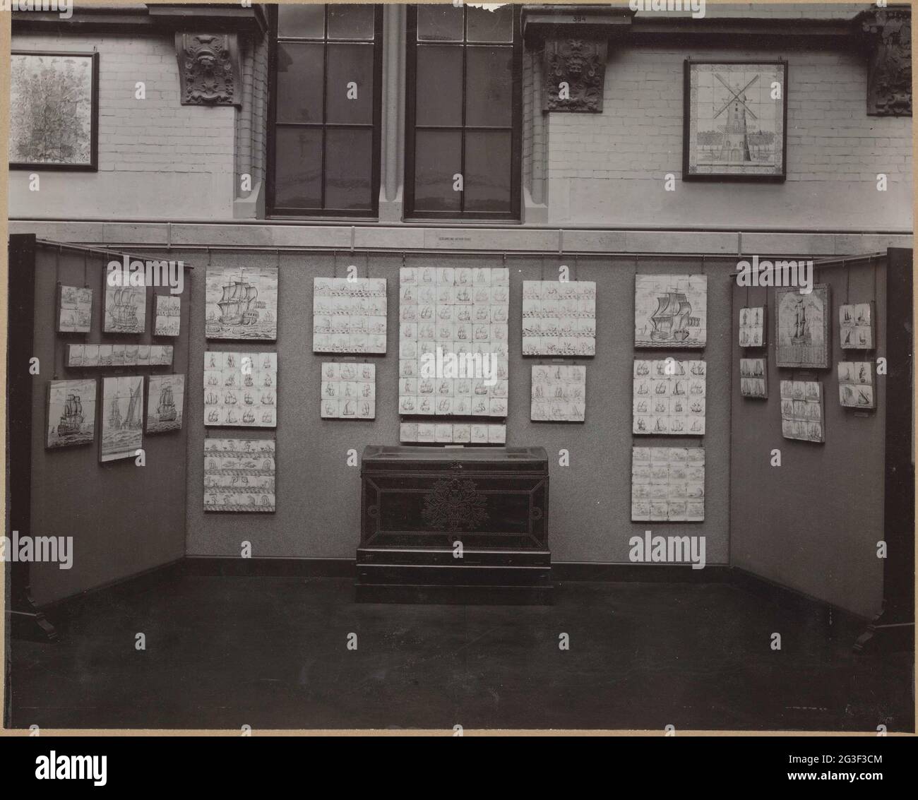 Arthur isaac hi-res stock photography and images - Alamy