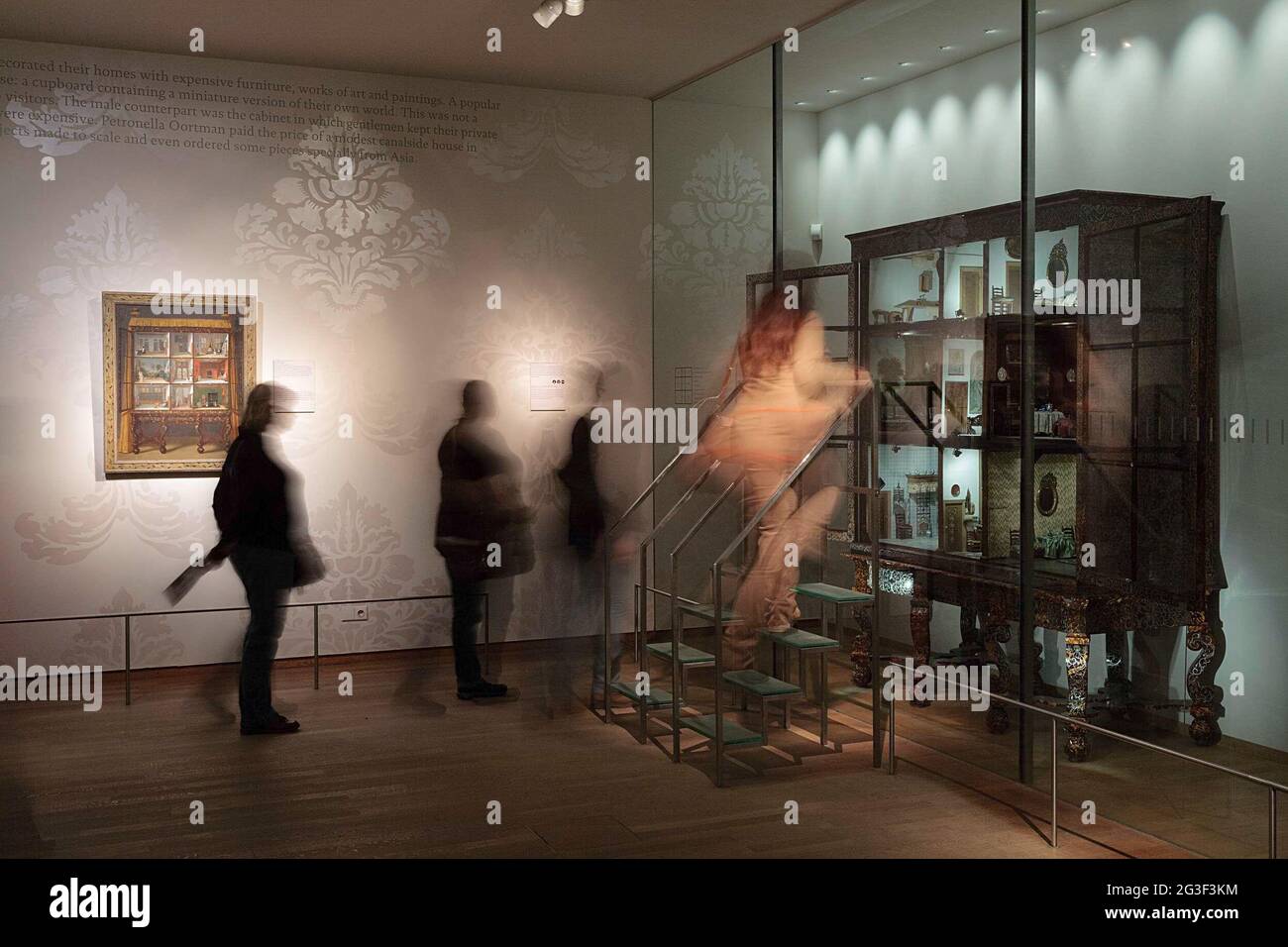 Petronella Oortman's dollhouse and the painting by Jacob appel from ...