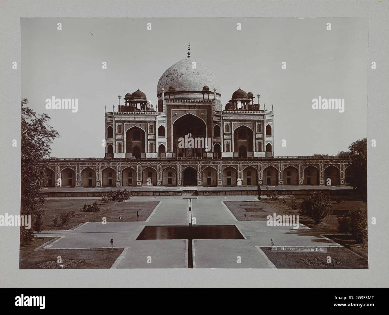 Tombe van Humayun in Delhi; 53 Humayun's tomb in Delhi Stock Photo - Alamy