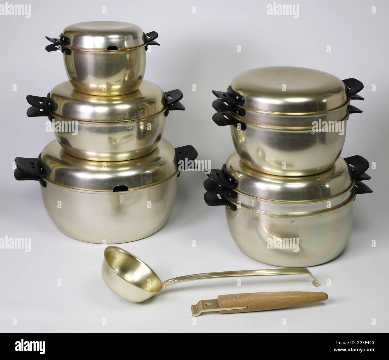 Aluminum producers hi-res stock photography and images - Alamy