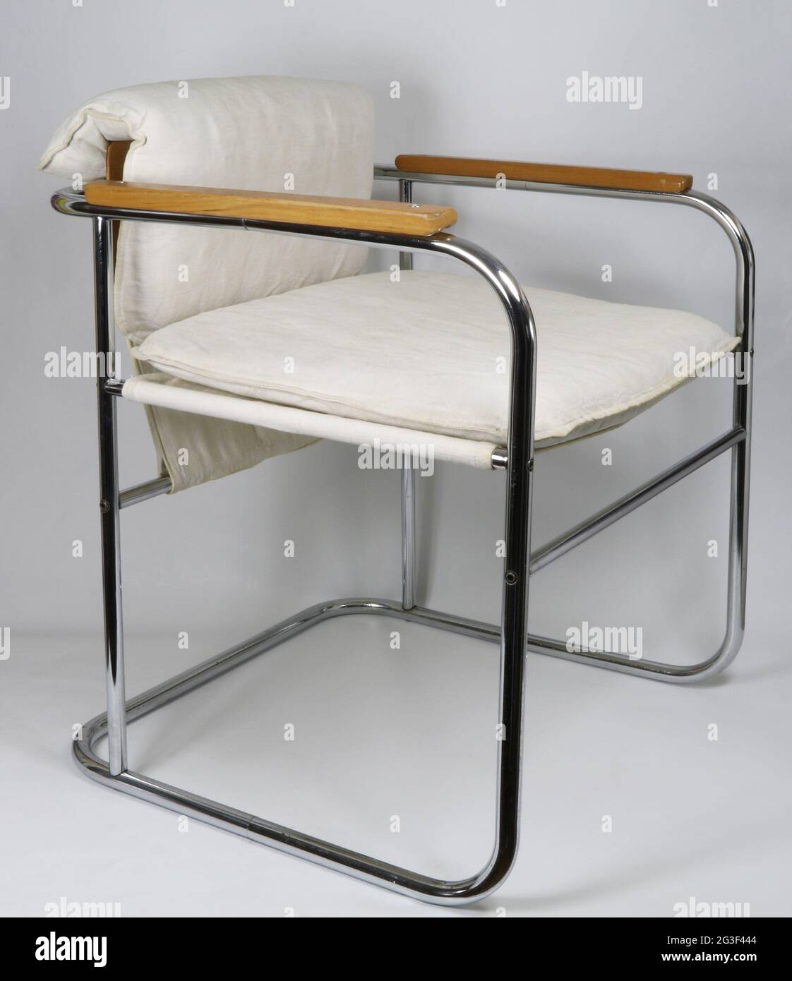 Tubular steel hi-res stock photography and images - Alamy