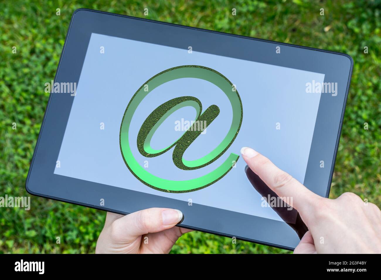 Computer virus trojan network hi-res stock photography and images - Alamy