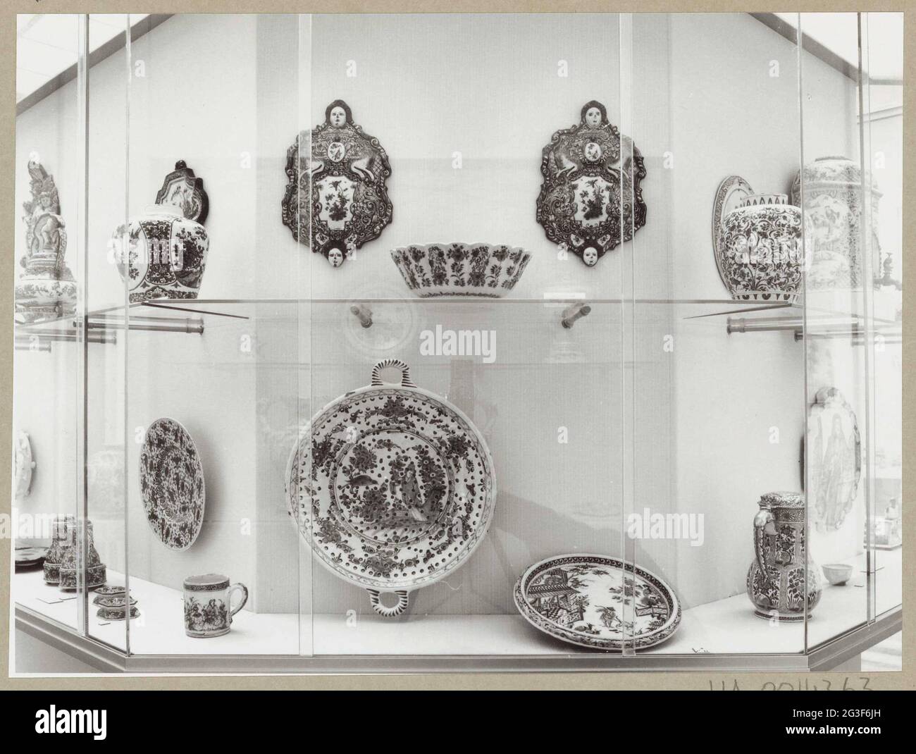 Showcases with objects of ceramics; Halls of crafts 1962. Room 255 is ...
