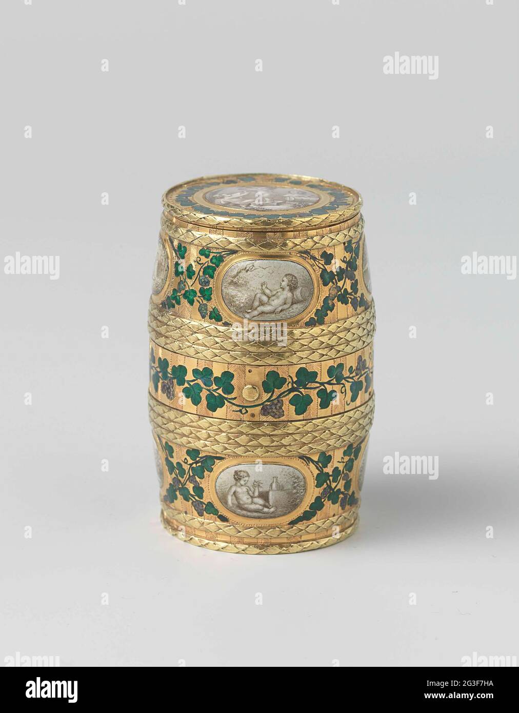 Round golden snuff hi-res stock photography and images - Alamy