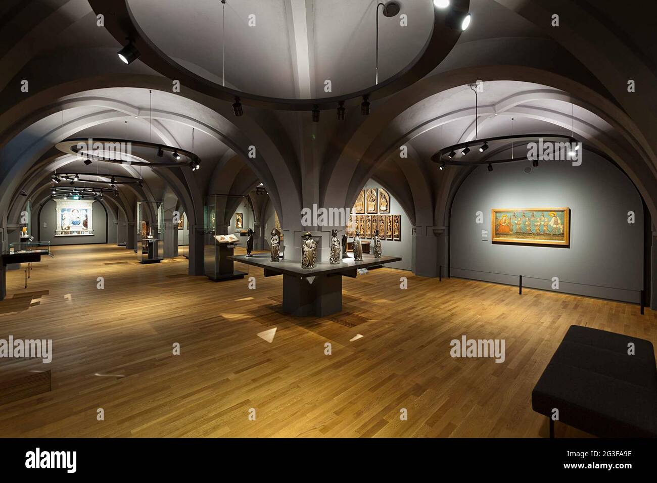 HG-0.4 Room Souterrain West Middle Ages 1100-1600; Interior halls after ...