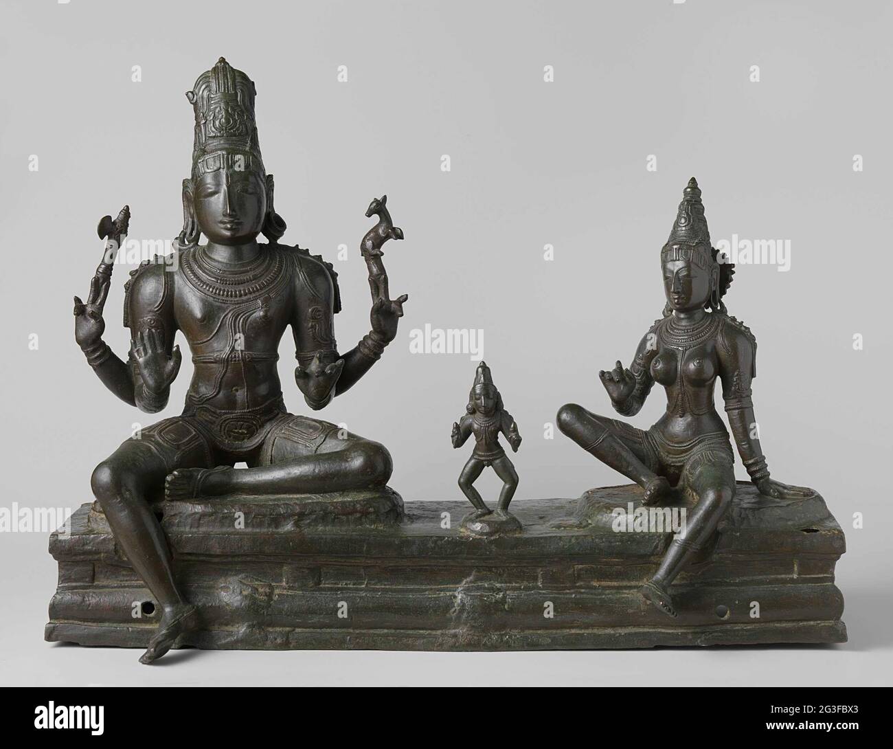 Somaskanda. The term Somaskanda refers to Shiva and means ‘with Uma and ...