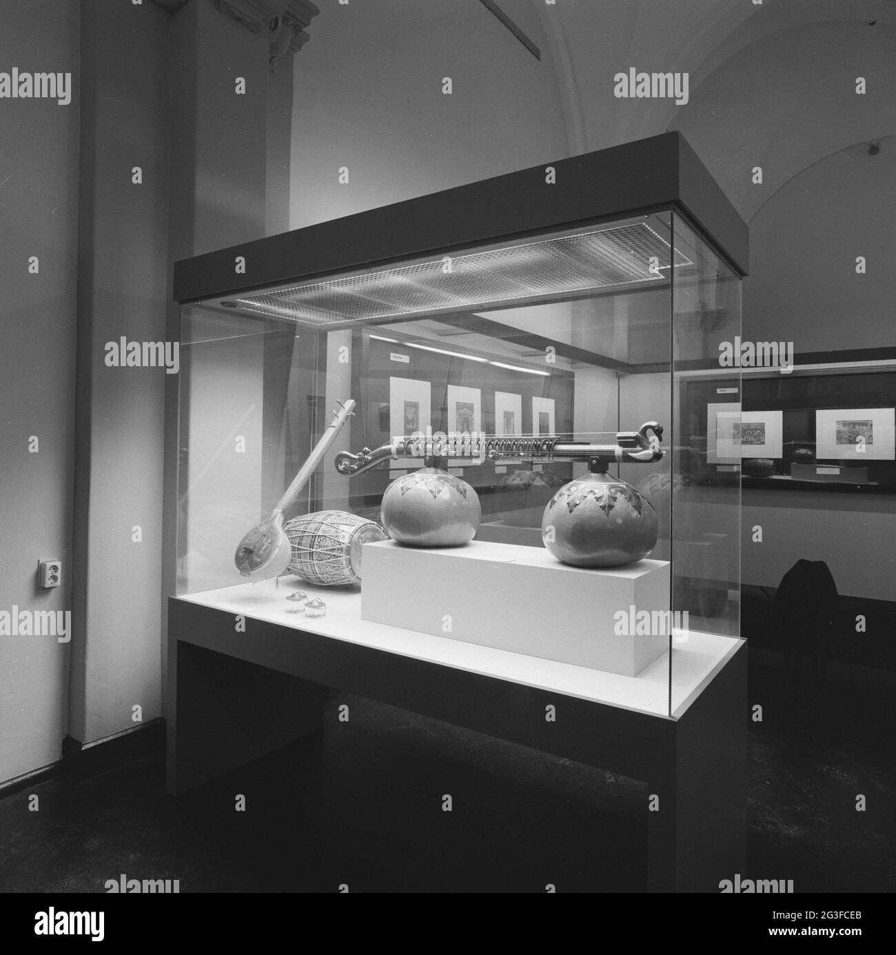 Showcase of musical instruments Black and White Stock Photos & Images ...