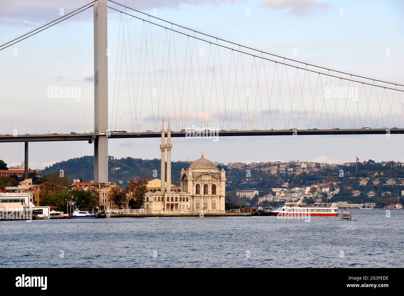 Bosphorus bridge, Ortakoy Mosque, Bosphorus Bridge Stock Photo - Alamy Bosphorus bridge, Ortakoy Mosque, Bosphorus Bridge Stock Photo - Alamy