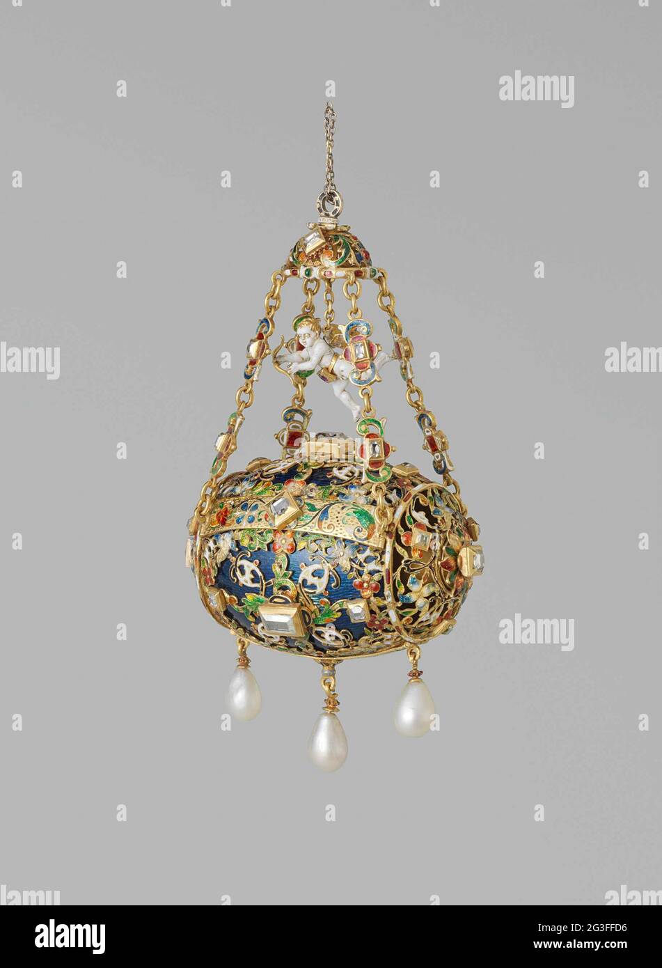 Egg chains hi-res stock photography and images - Alamy