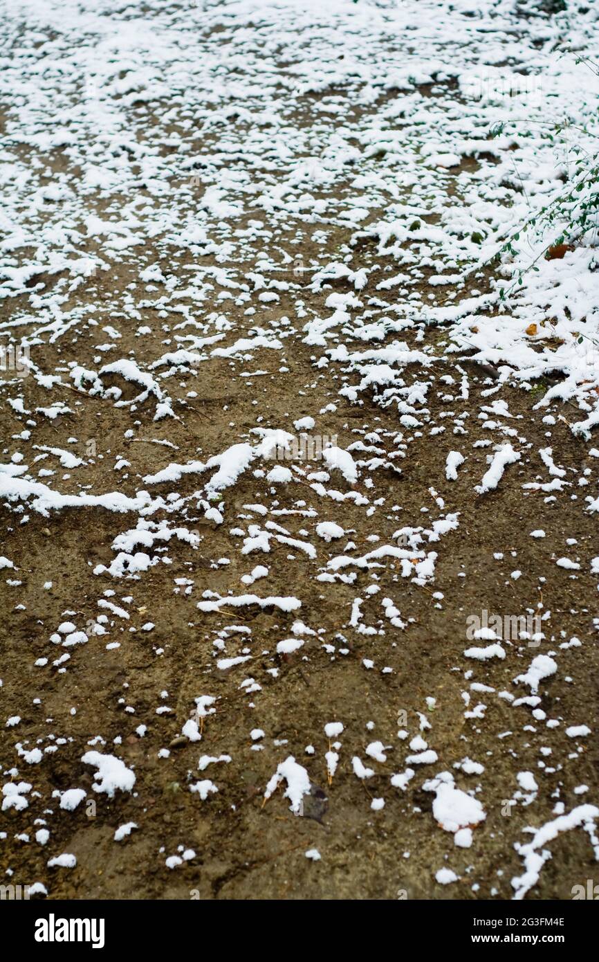Earth with snow hi-res stock photography and images - Alamy