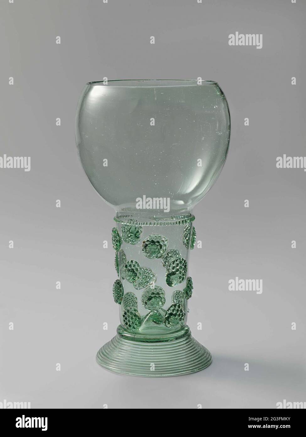 Raspberry prunts roemer hi-res stock photography and images - Alamy