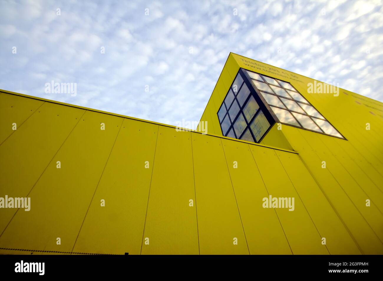 Hall window hi-res stock photography and images - Alamy