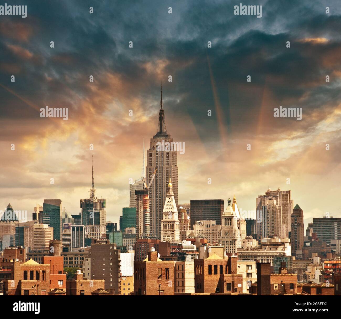 Manhattan skyscrapers new york hi-res stock photography and images - Alamy