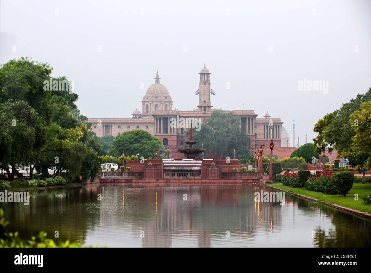 Raj path india gate hi-res stock photography and images - Alamy