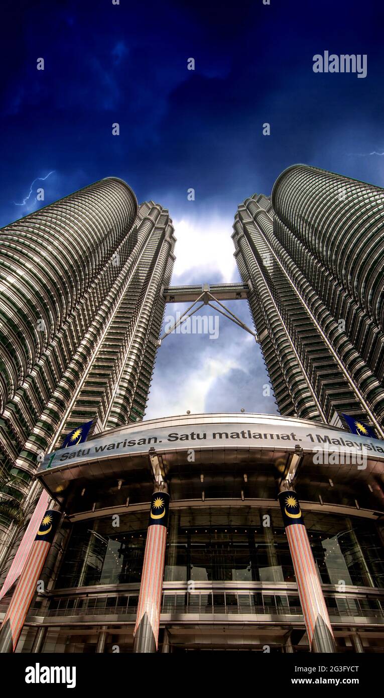 Twin Tower of Kuala Lumpur - The Petronas Stock Photo - Alamy