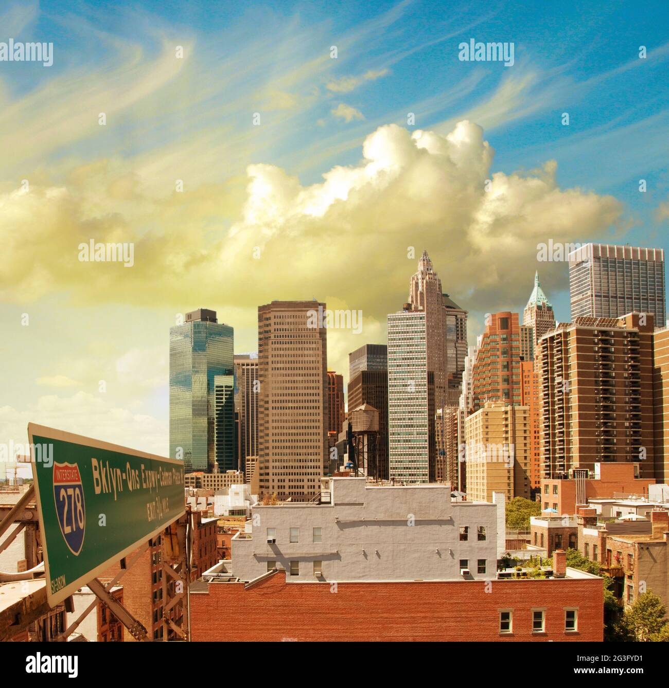 Beautiful view of new york buildings hi-res stock photography and ...