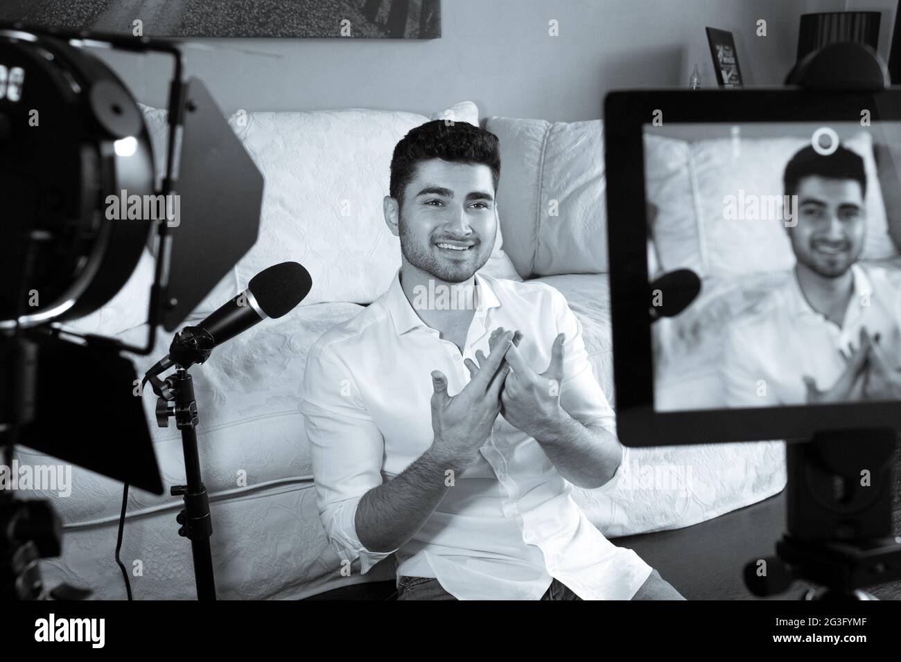 Video audio recording setup hi-res stock photography and images - Alamy