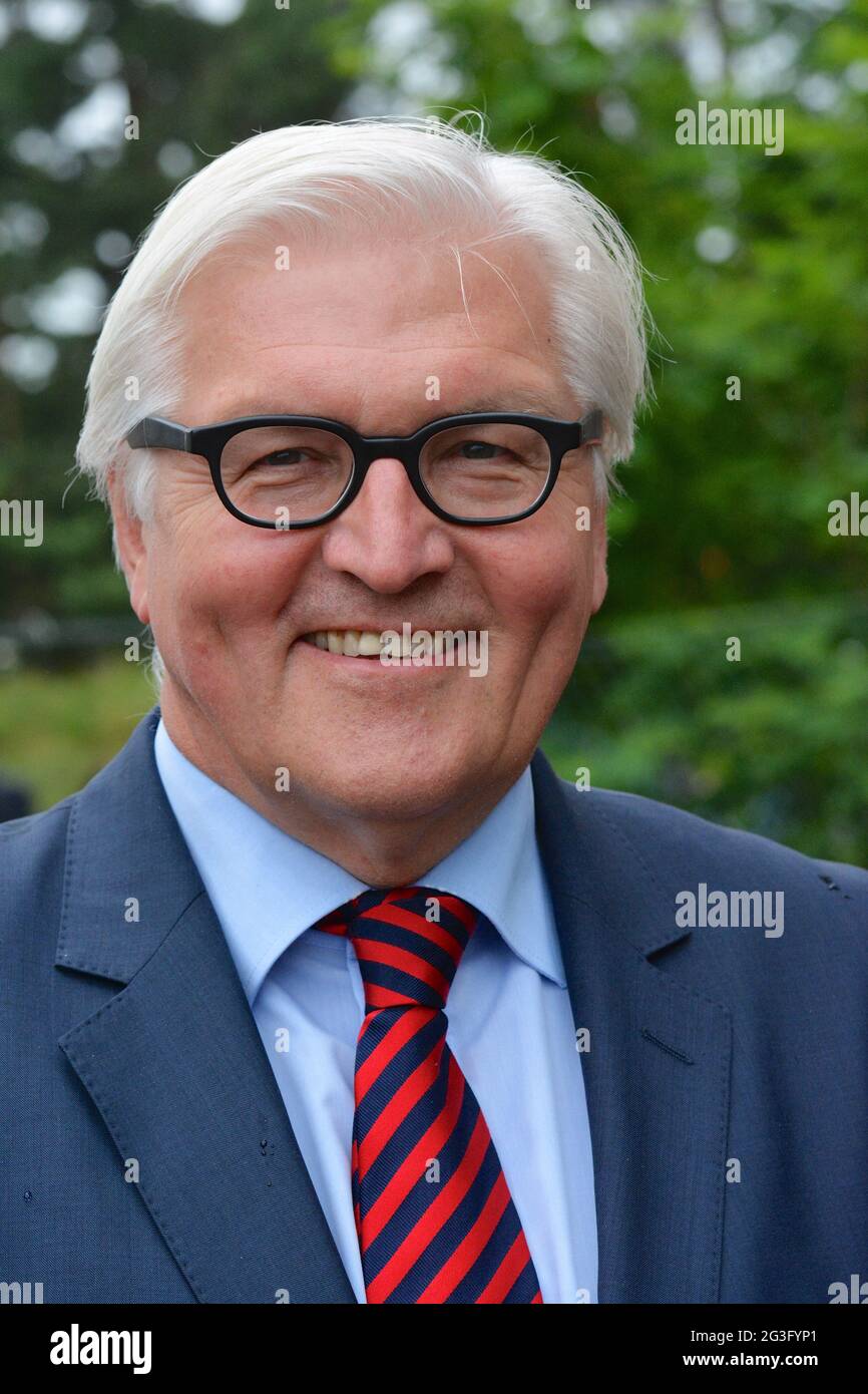 Frank walter steinmeier portrait hi-res stock photography and images ...
