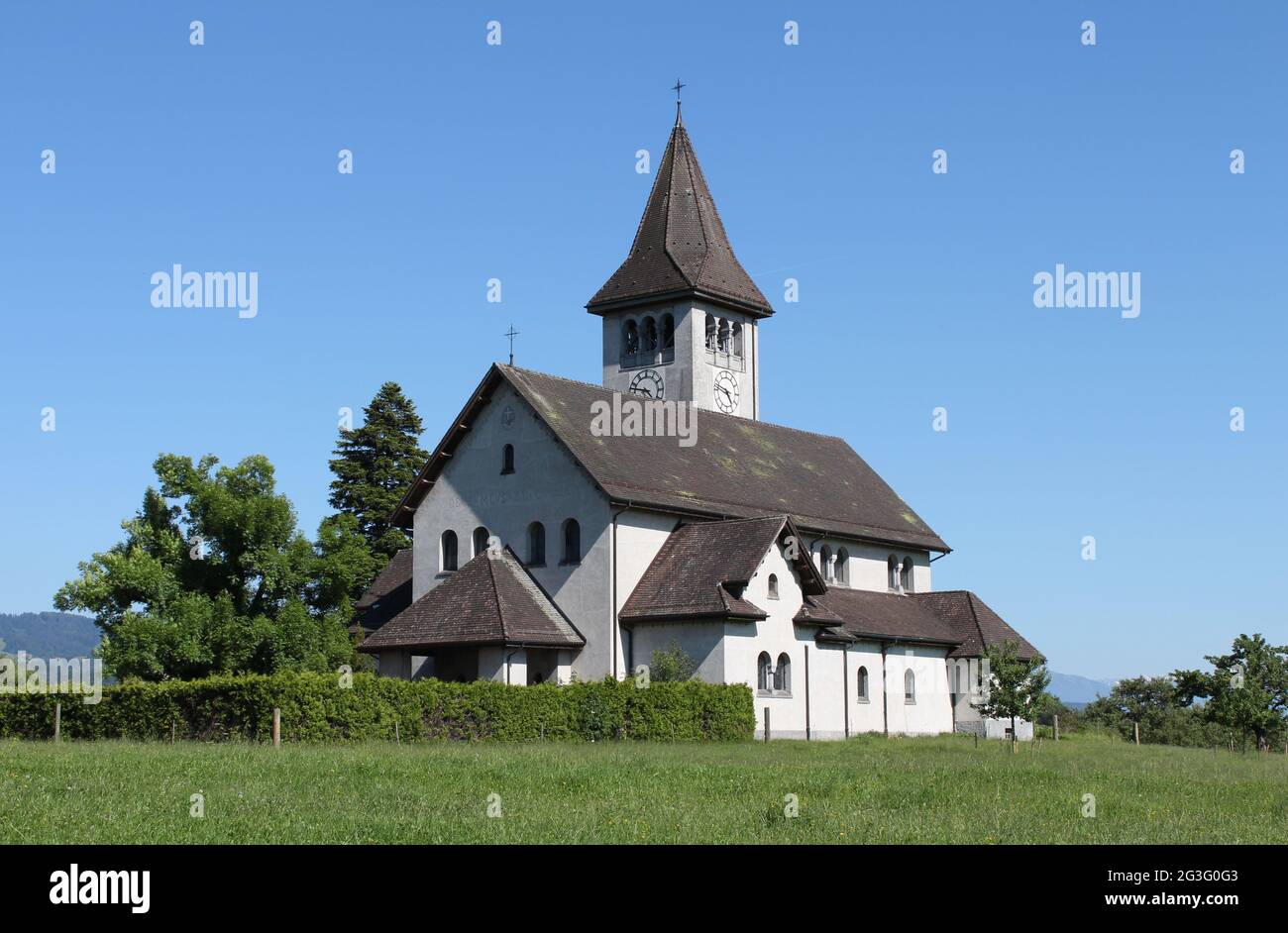 Old simple country church hi-res stock photography and images - Alamy