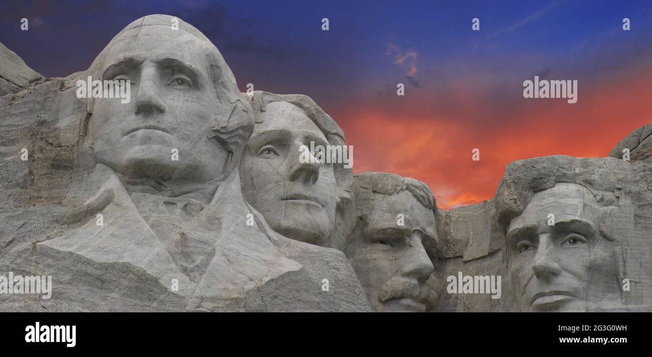 Panoramic view of Mount Rushmore at Sunset Stock Photo - Alamy
