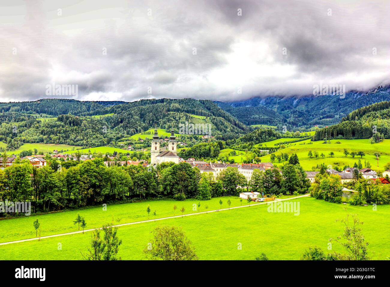 Austrian church buildings hi-res stock photography and images - Alamy