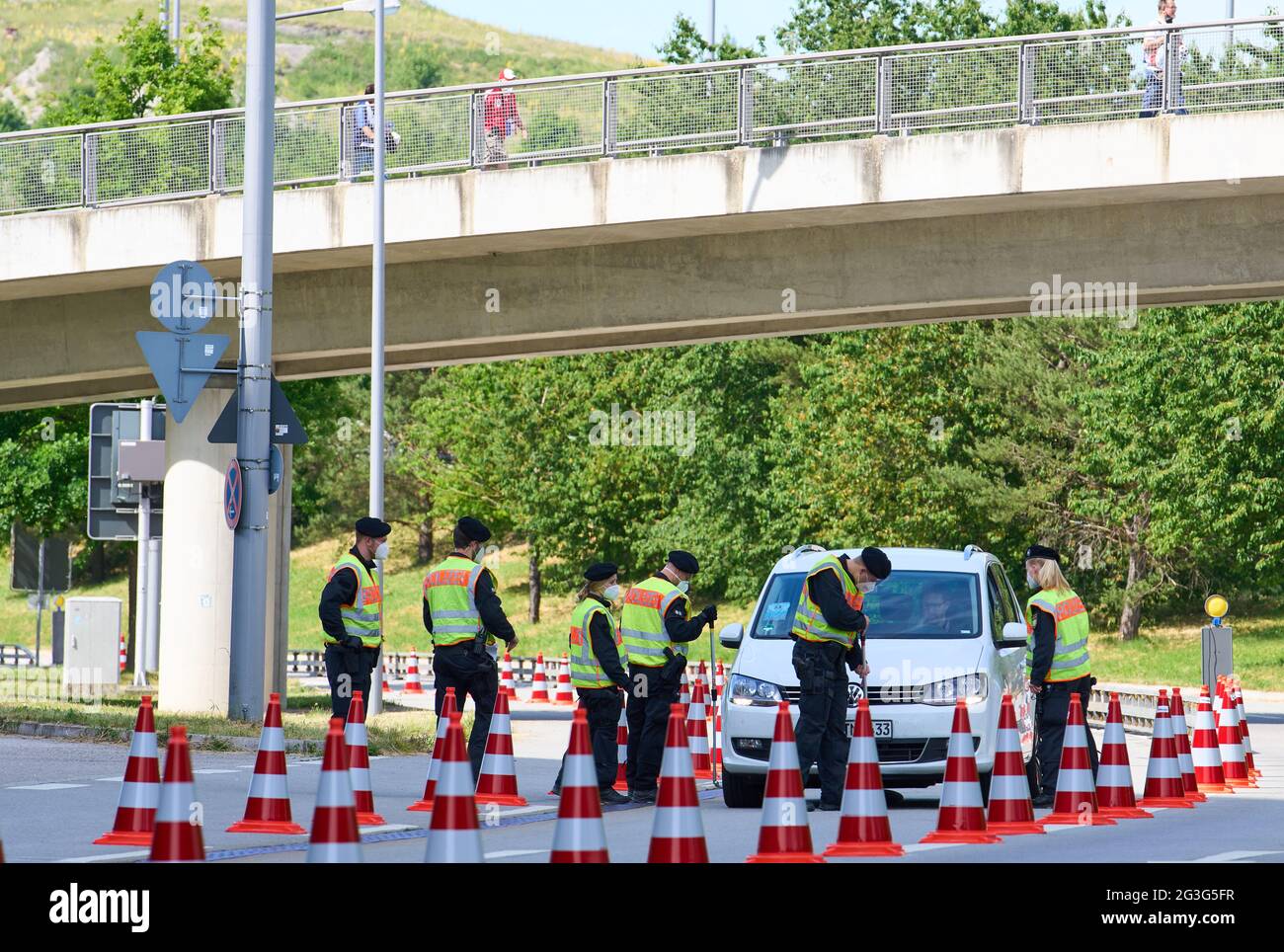 Deutsche polizei uniform hi-res stock photography and images - Alamy
