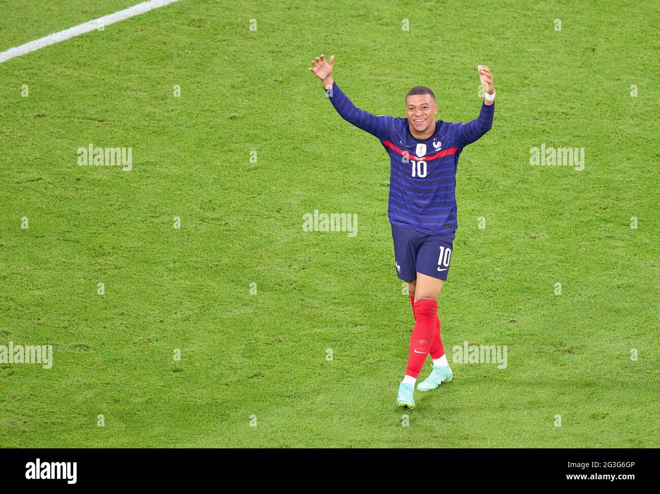 Kylian mbappe torjubel hi-res stock photography and images - Alamy