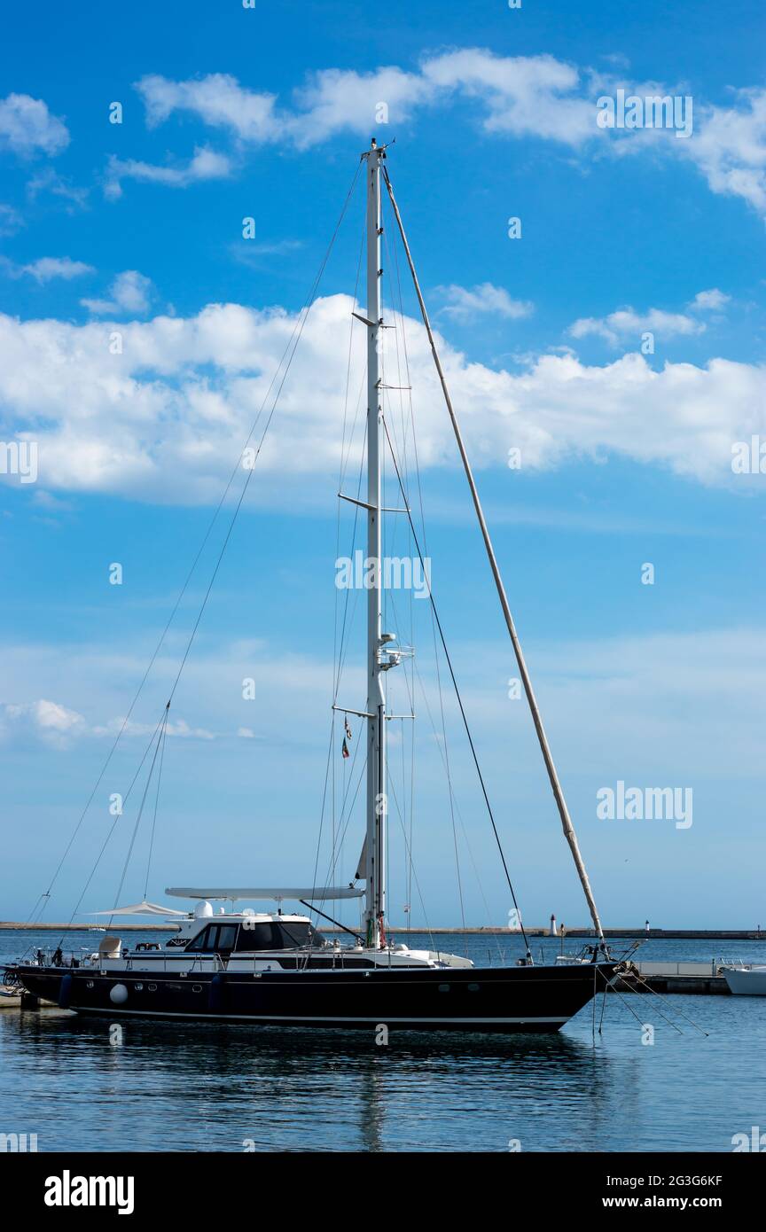 Vertical view boat in a pier, city mediterranean sea Stock Photo - Alamy