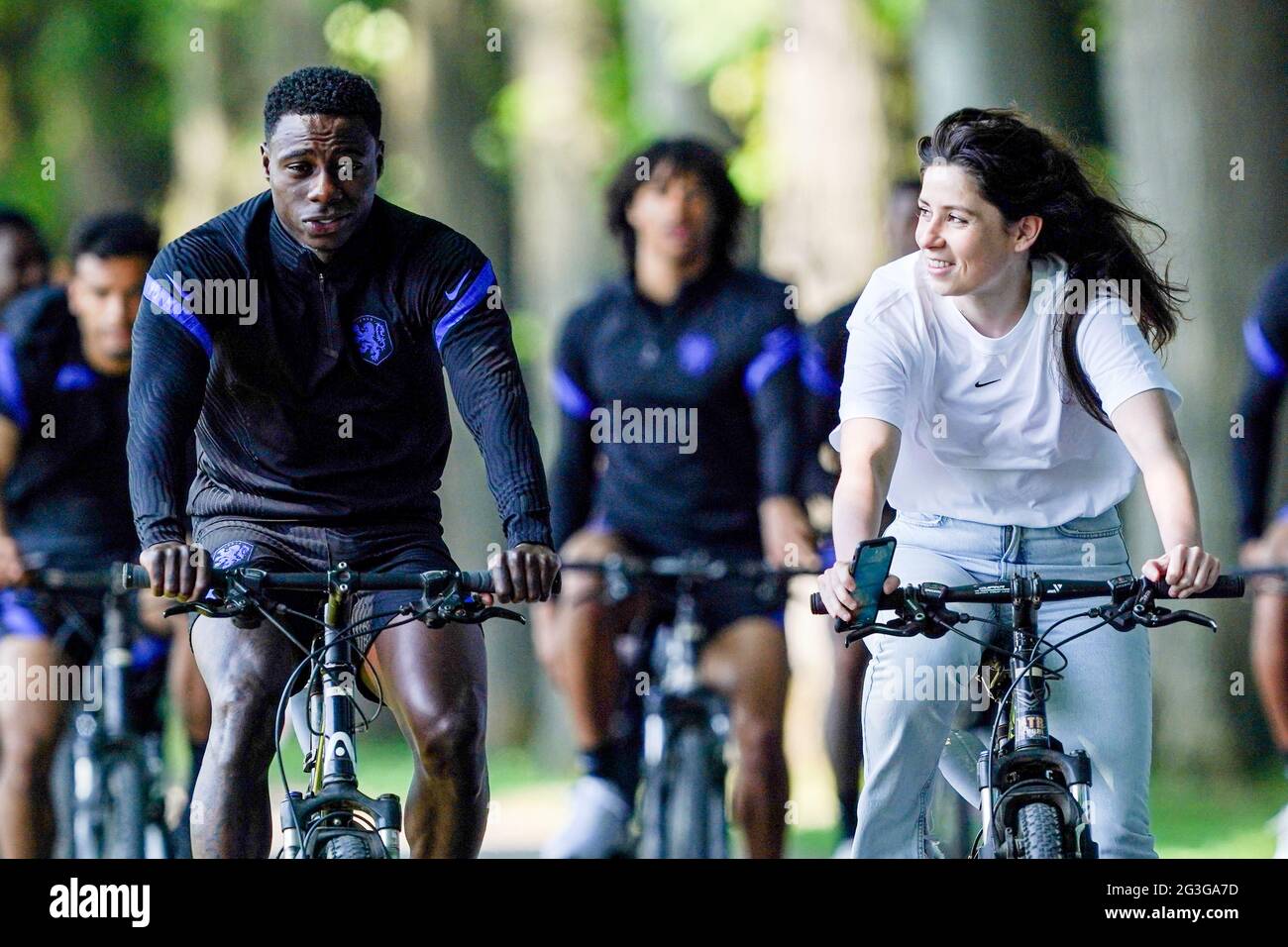 ZEIST, NETHERLANDS - JUNE 16: Quincy Promes of the Netherlands, Brecht ...