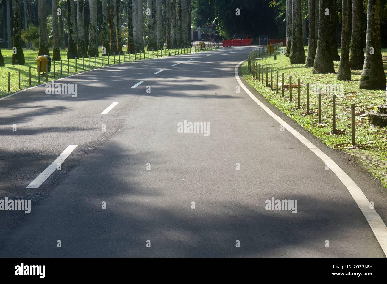 Pathways Inside Bogor Botanical Garden, Indonesia Stock Photo - Alamy